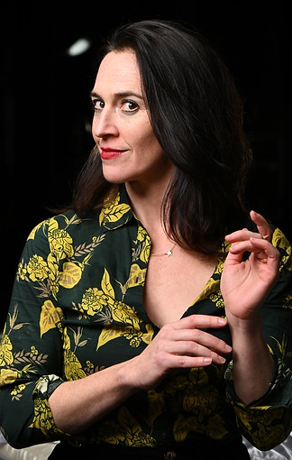 Biography | Laura Bohn, soprano