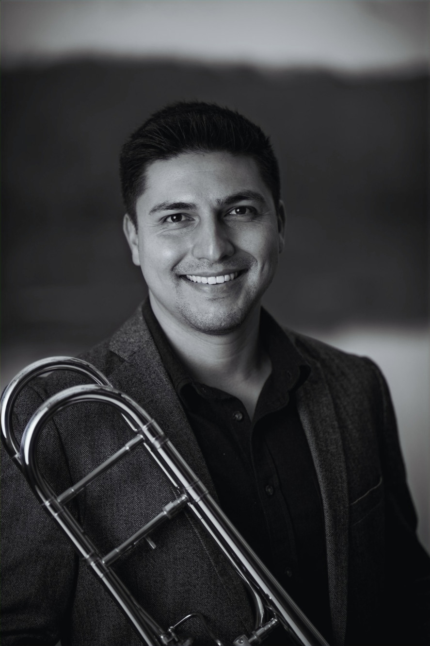 Biography | davidgonzalezjr