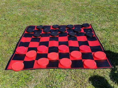 Jumbo Checkers | Pop-Up PIQUE-NIQUE