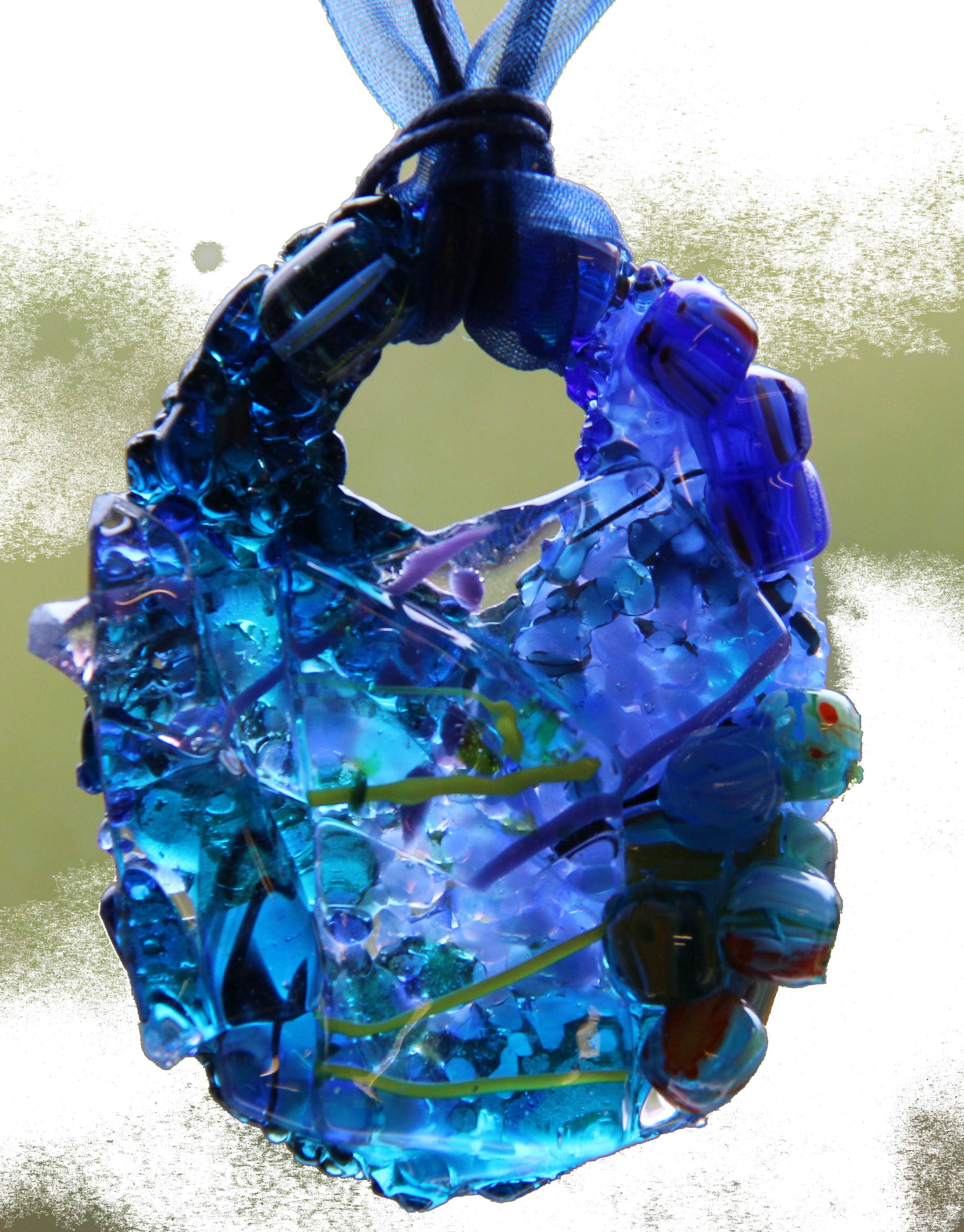 Fused Glass Jewellery workshop | the-craft-loft