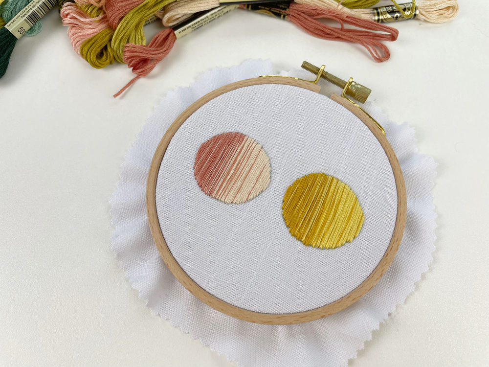 Gentle blending for hand embroidery: Blending two shades of the same color