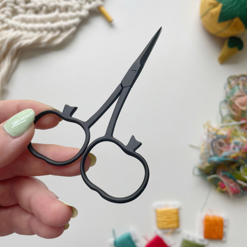 Pumpkin Embroidery Scissors | hopebroidery