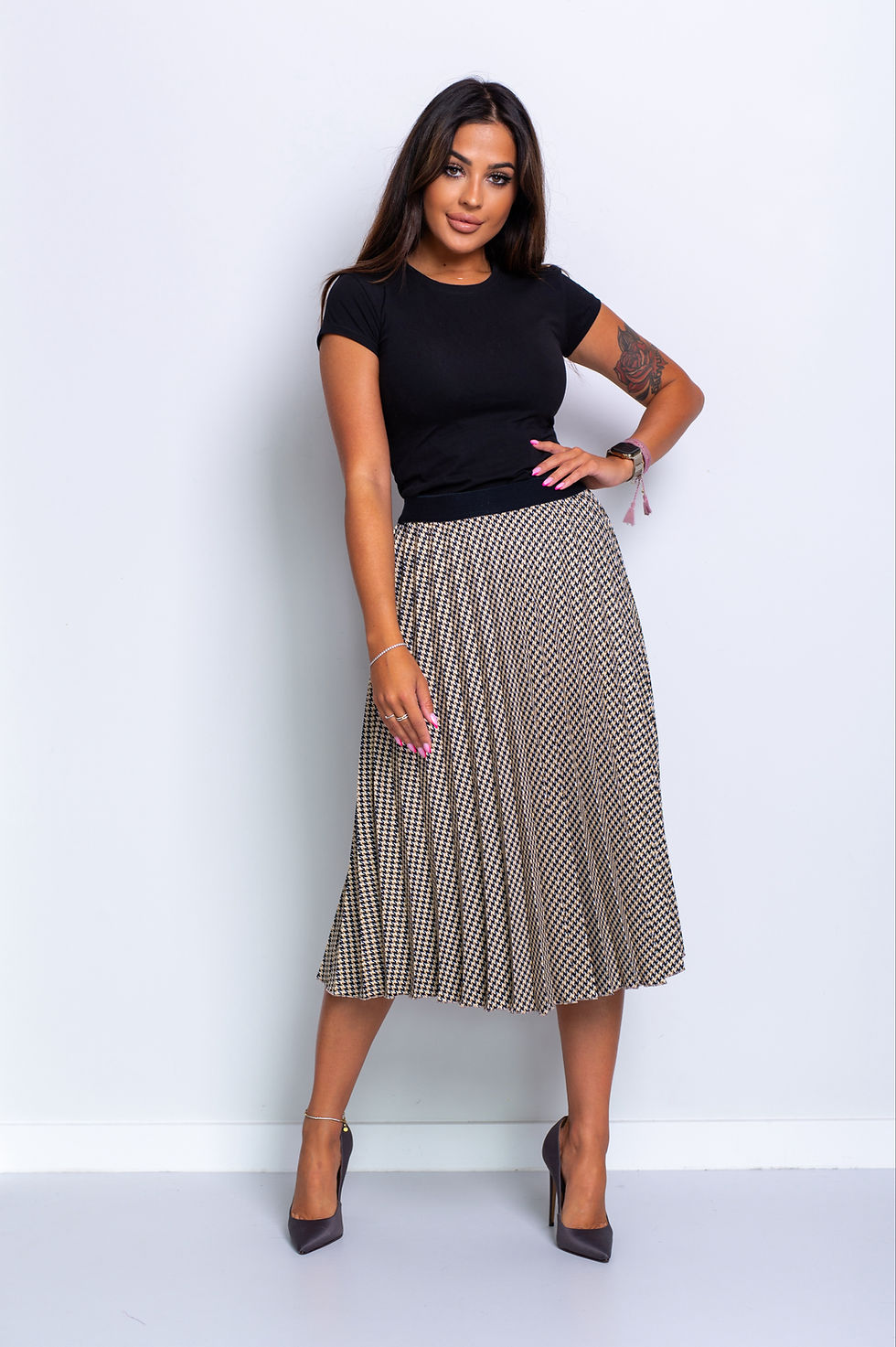 Eleganckie spódnice damskie - plisowane, ołówkowe, prążkowane - długie ...