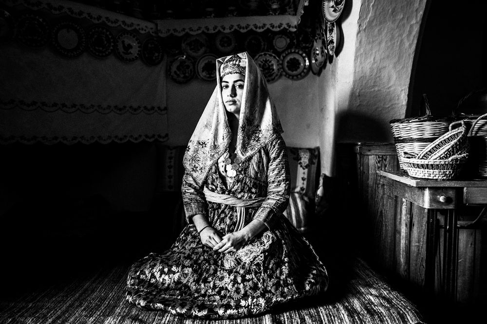 Costumes of Rhodes island