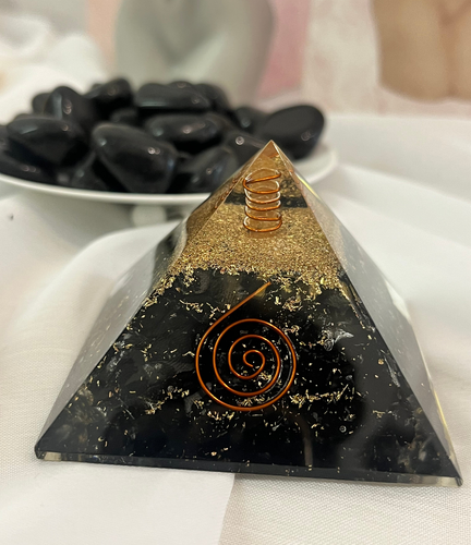 Shungite Pyramid | Synergy Body & Mind