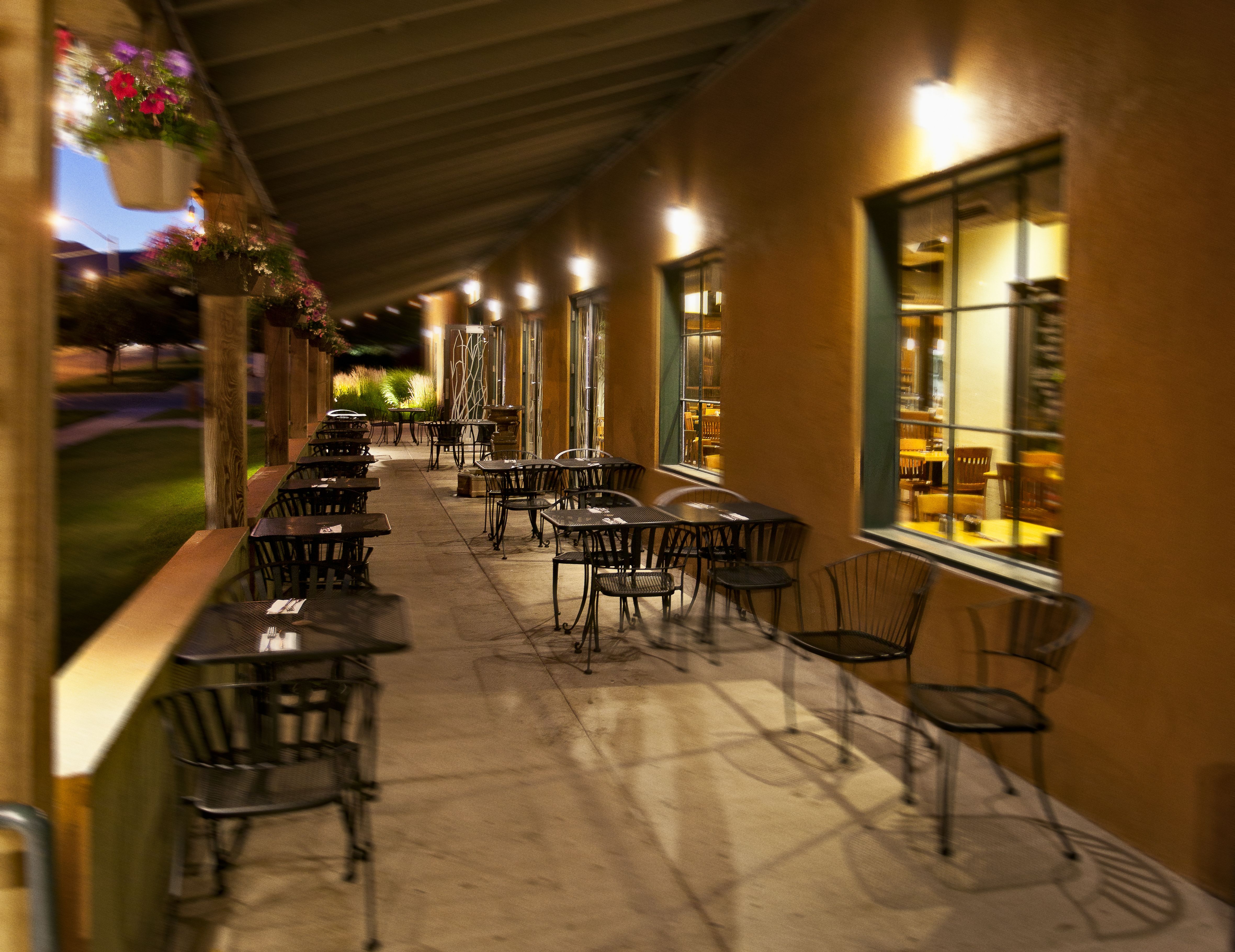 Oasis Café | Central City | Breakfast, Lunch, and Dinner