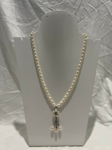 4-8 mm AAA+ Rice Pearls Single strand Necklace With Flower Pendant | Pemmy