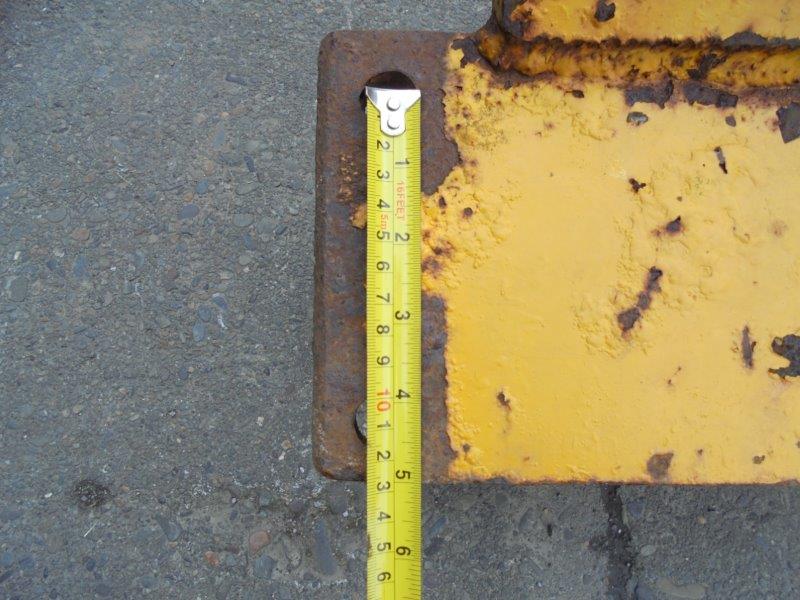 B0554 Grays Ford 7740 loader brackets | nptc