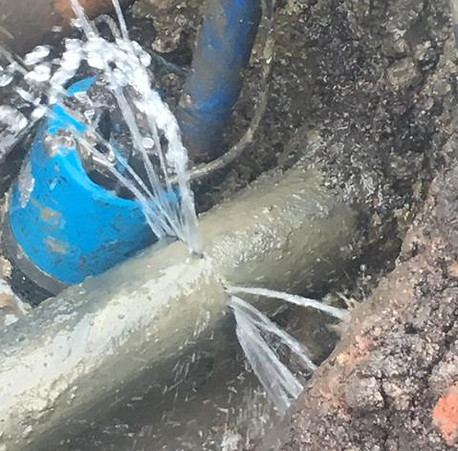 Water Main Leak Manchester | DHC Utilities