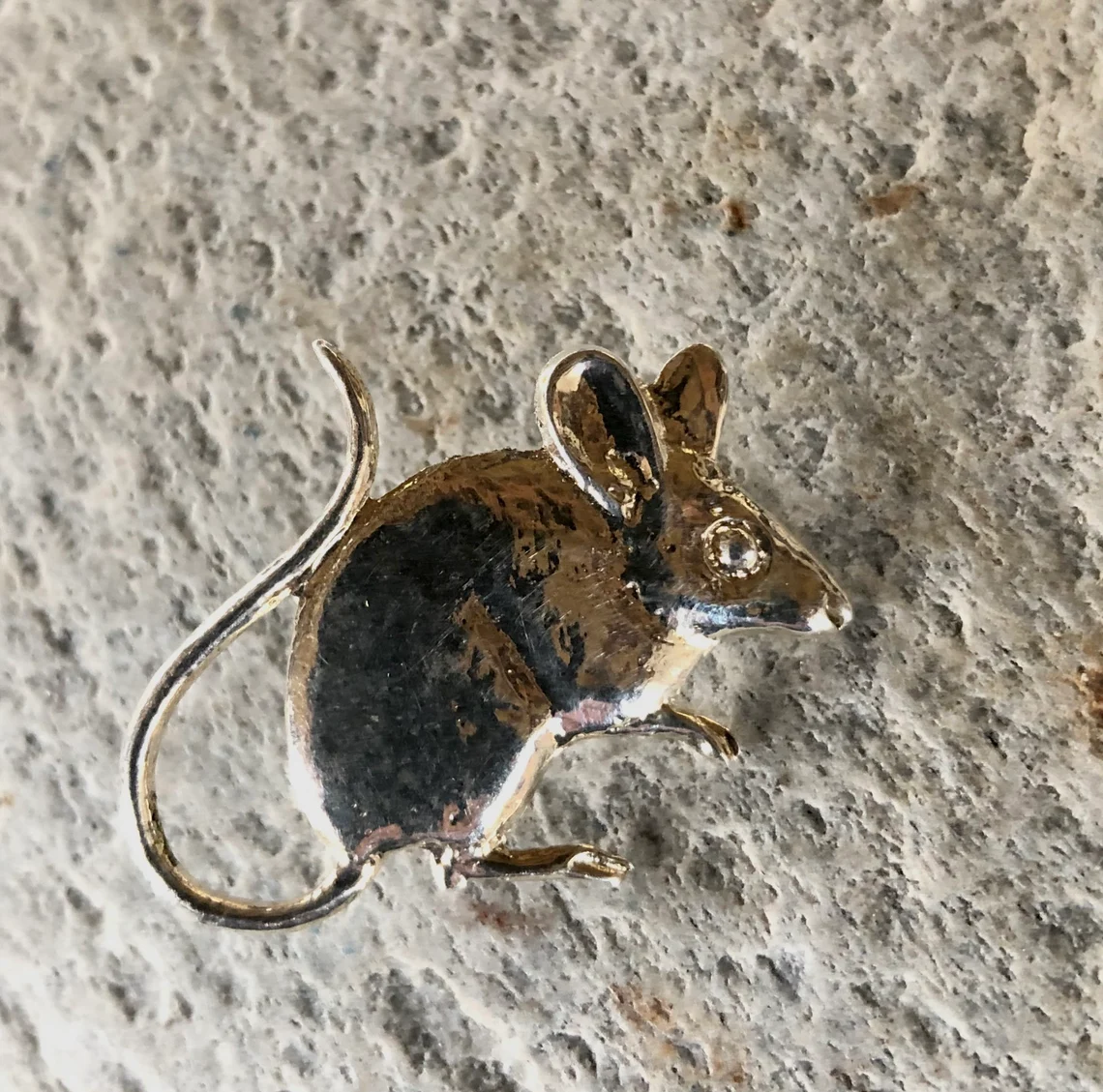 Mouse Brooch in Sterling Silver Hallmarked Edinburgh | szeilerart