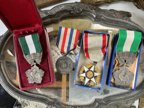 Selection of French Medals | Popup France