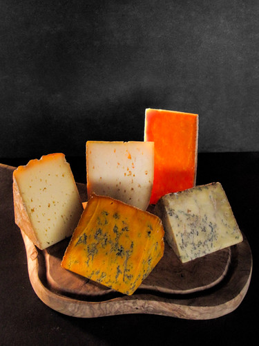 The Family Cheese Box | Leicester Cheese