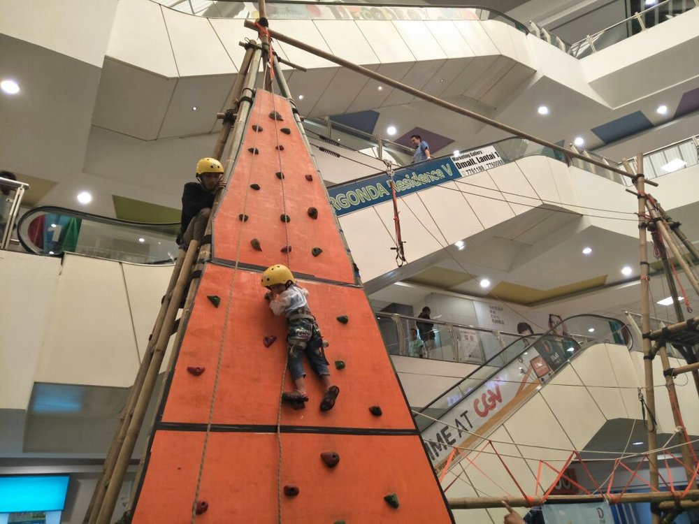 Ada Outbound Di Dalam DMall Depok
