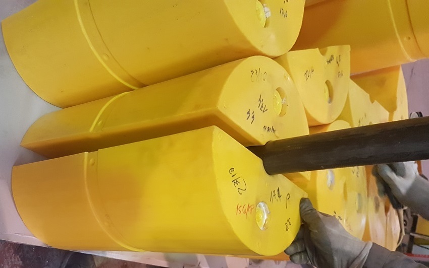 Cable and umbilical floats: a wide range