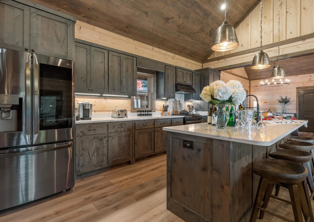 Vacation Rental | Fawn Mountain Lodge | Mineral Bluff