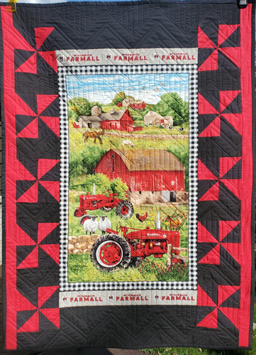 Farmall Quilt | Blue Bobbin Quilting