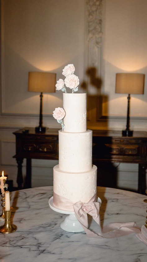 Gallery | High End Cake Design | Cake Design By Holly Miller