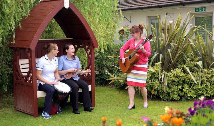 Home | Music In Hospices | Live Music In Palliative Care Settings