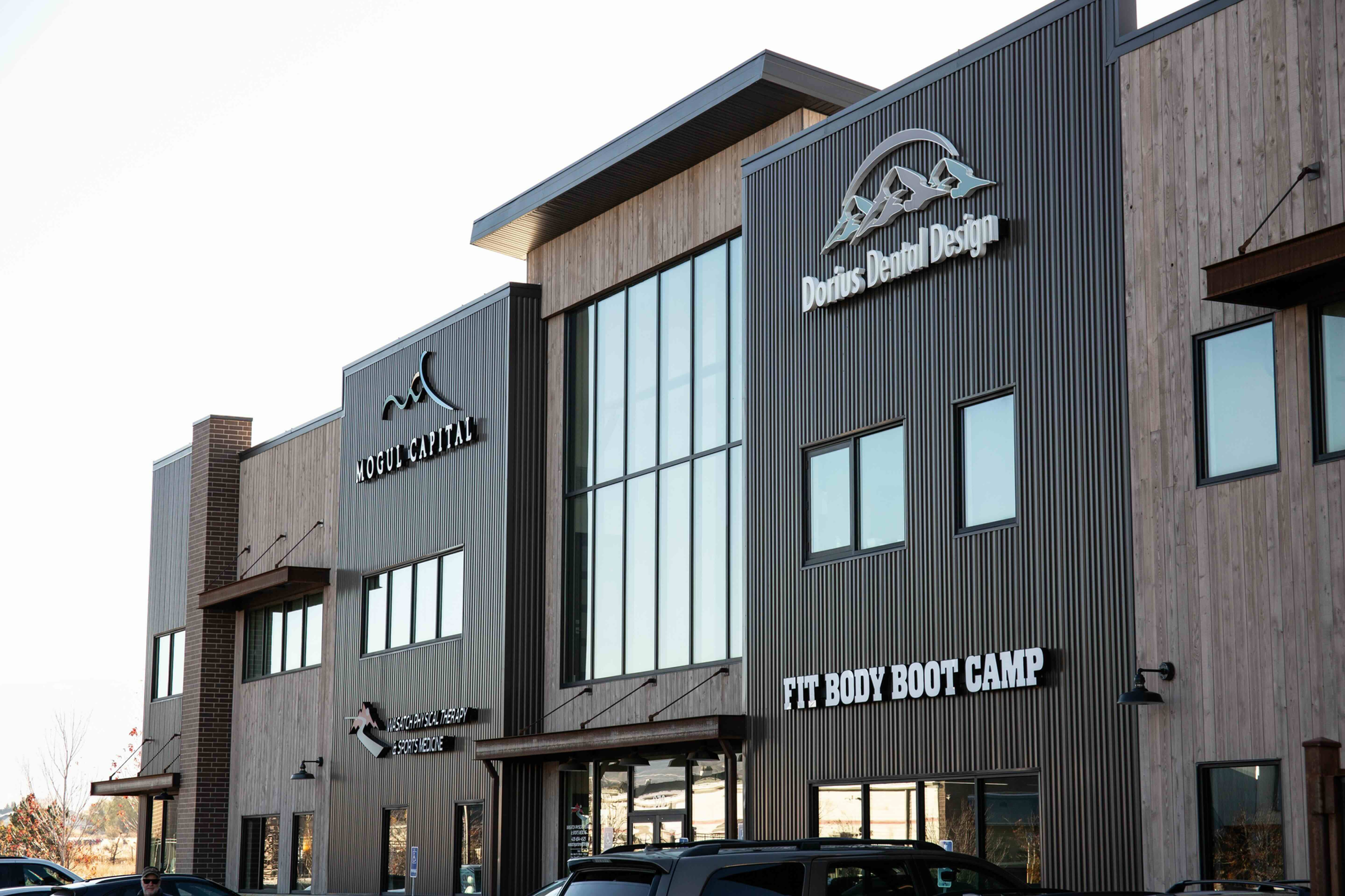 Gateway Office | Mogul Capital