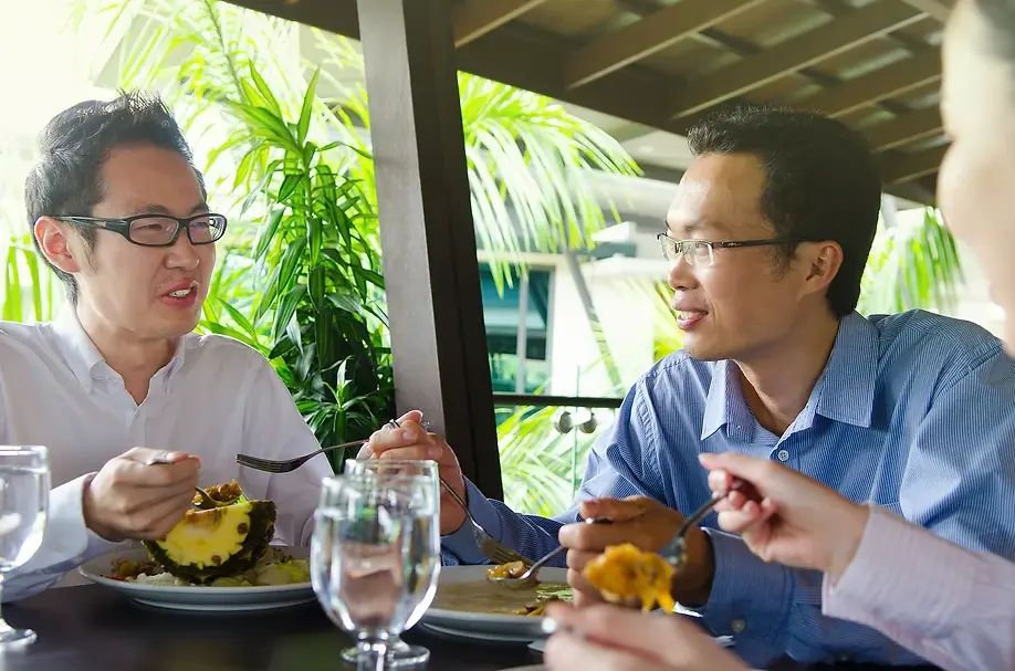 Improve Your English Easily with this Unique and Effective Method