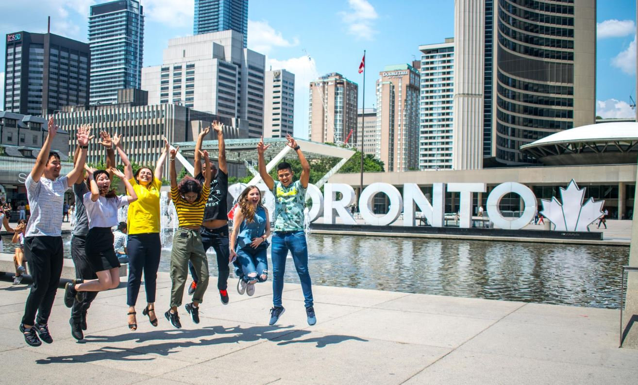 CES - Toronto｜Canada 加拿大 ca語言學校｜貝爾遊學館 | Bear Education 貝爾國際文教