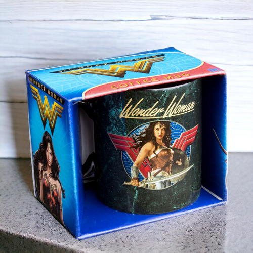 Wonder Woman - Sword Drawn Black Coffee Mug | Gotham Collectables