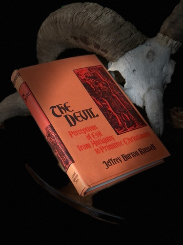 1977 THE DEVIL | Altar Room