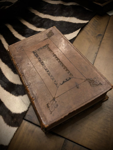 1706 - MEMOIRS OF THE AFFAIRS OF SCOTLAND | Altar Room