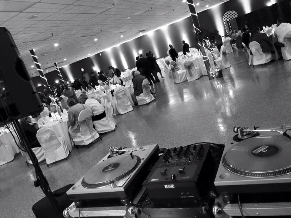 Miami FL DJs | Mobile DJs in Miami FL Weddings and Event Disc Jockeys