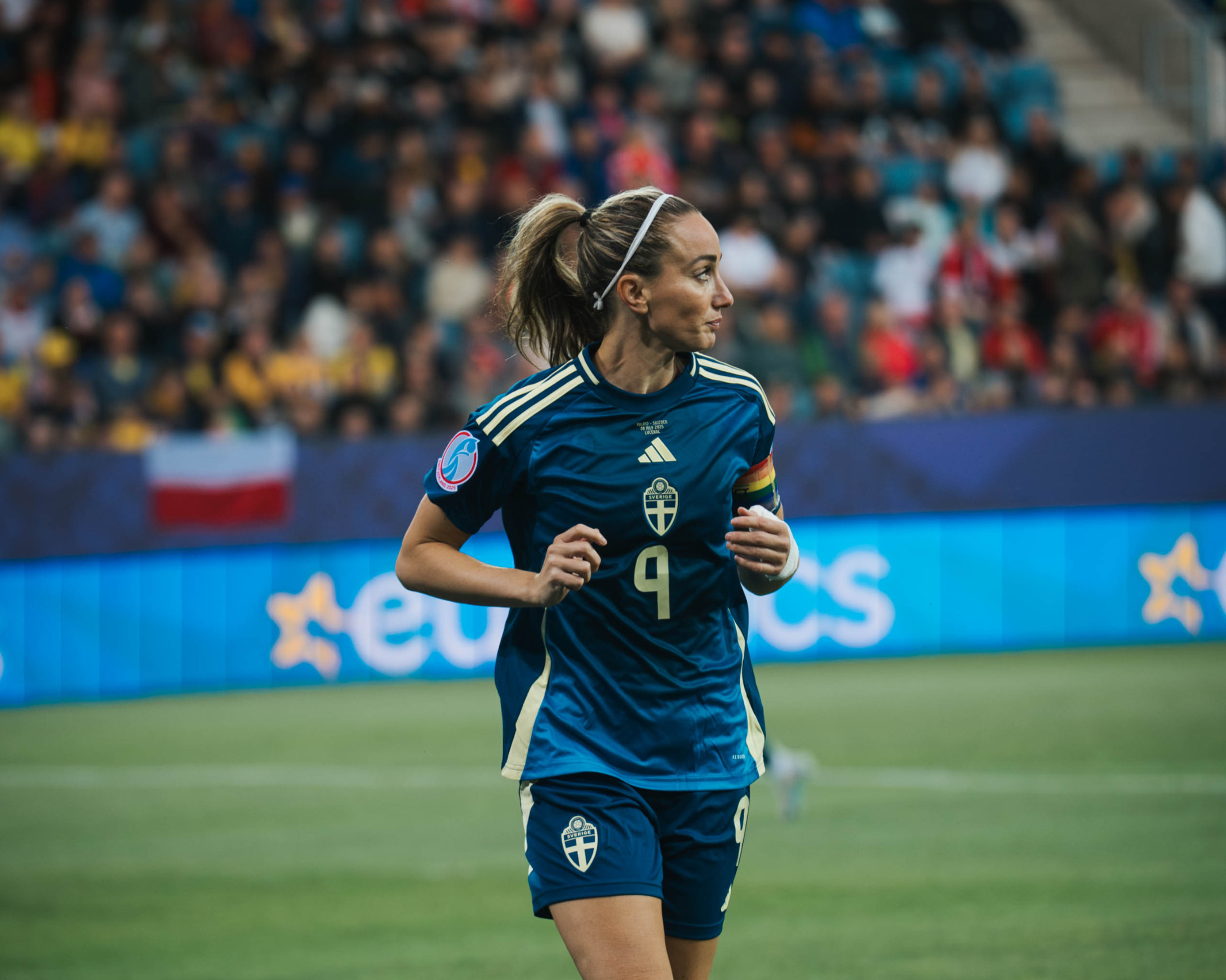 Kosovare Asllani stars as Sweden make the knockout stages of the UEFA ...