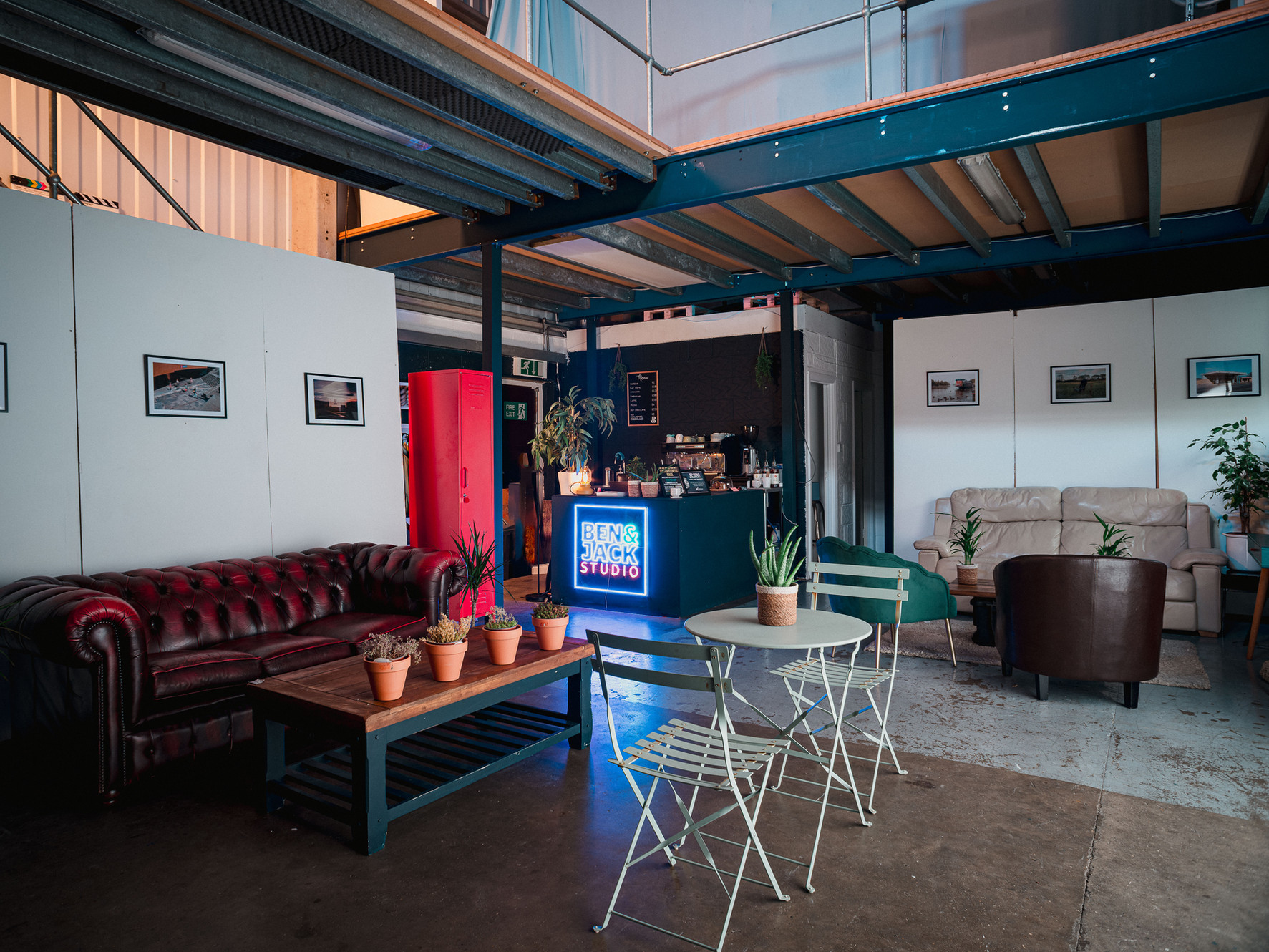 ABOUT US | BEN&JACK STUDIO