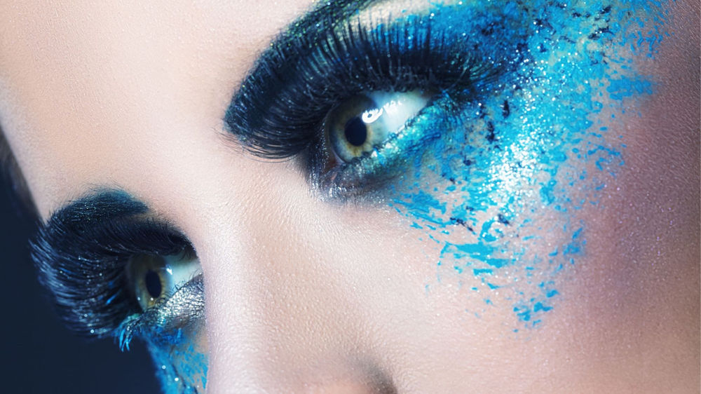 Brilliant Blue Eyeshadow Looks For All Eye Colours