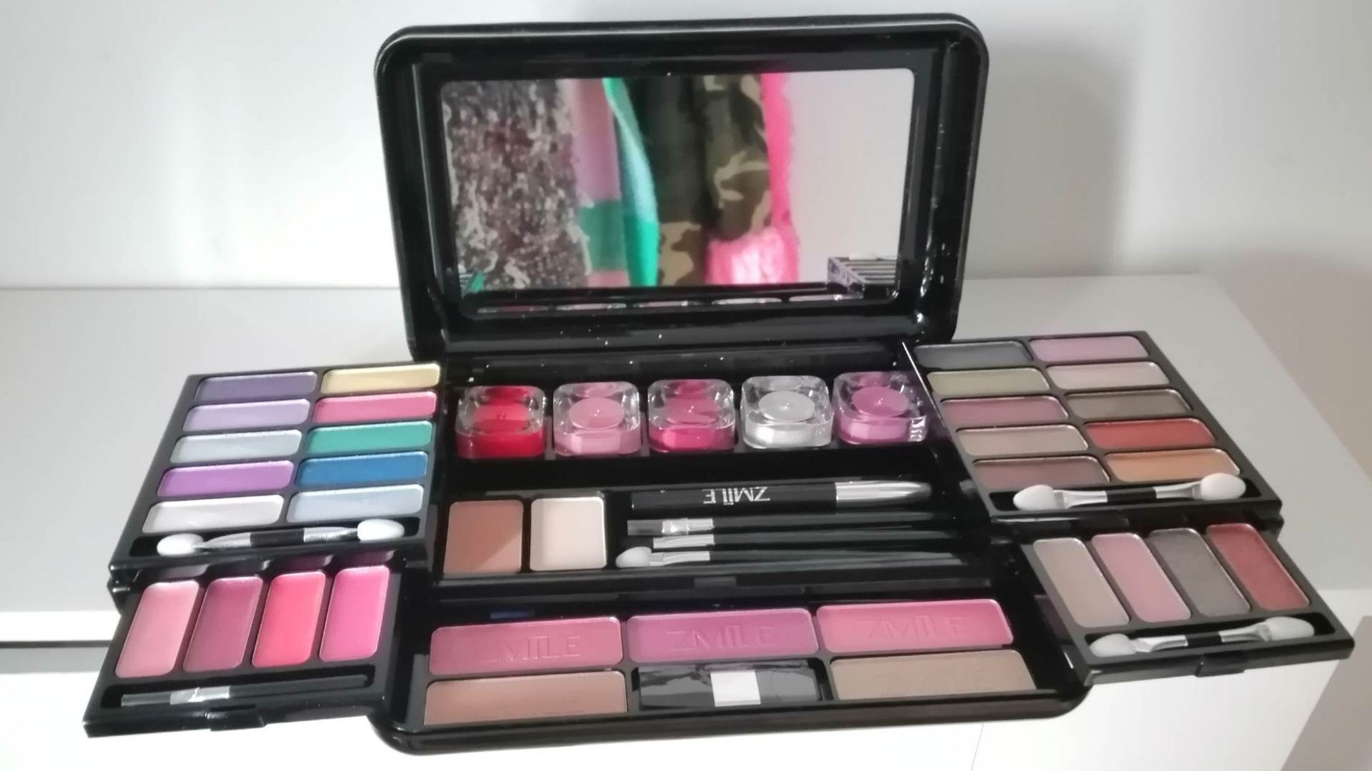 ZMILE Classic Vegan makeup set - review