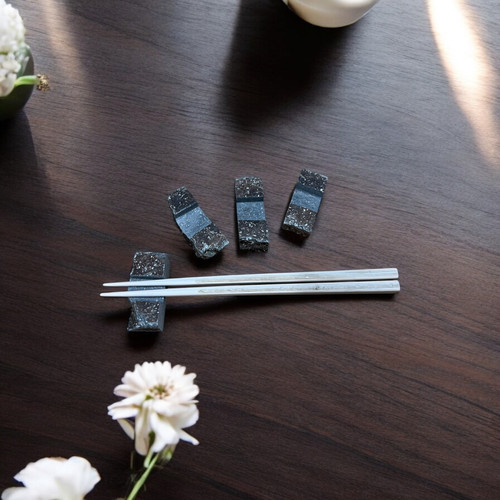 本小松石 高級箸置き4セット - 1 Honkomatsu Stone Chopstick Rest Set of Four - 1 ...