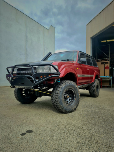 80 Series Landcruiser tube bull bar. | Kraken engineering