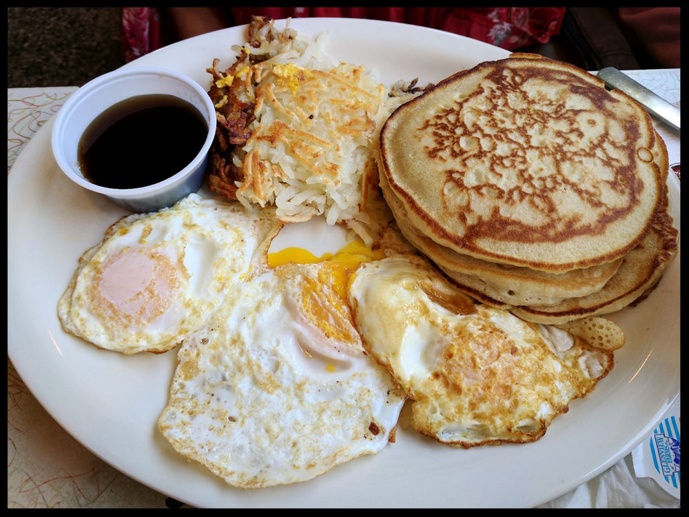 Food Fit for A King - Elvis Presley's Favourite Feasts