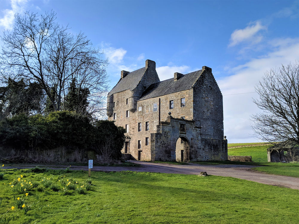 The Tailor-Made Top Ten Castles to Visit Near Edinburgh