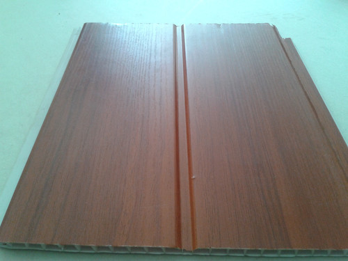 Techo en PVC Dilatado Amaderado | instalaciones