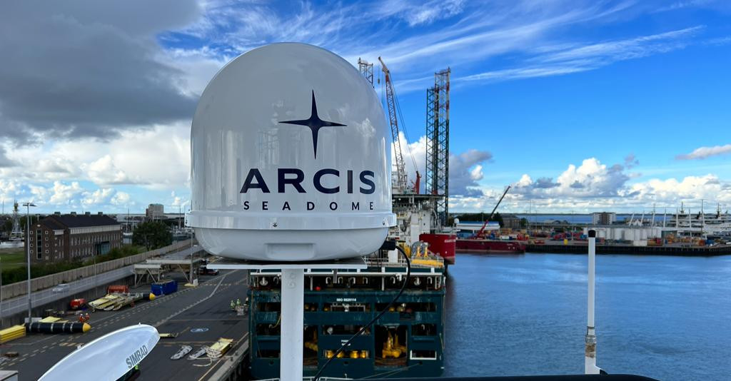 Internet at sea that works when you need it | Arcis Seadome