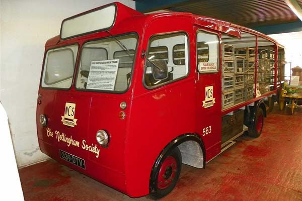 Nottingham Co-op Smiths Milk Float 339 DTV