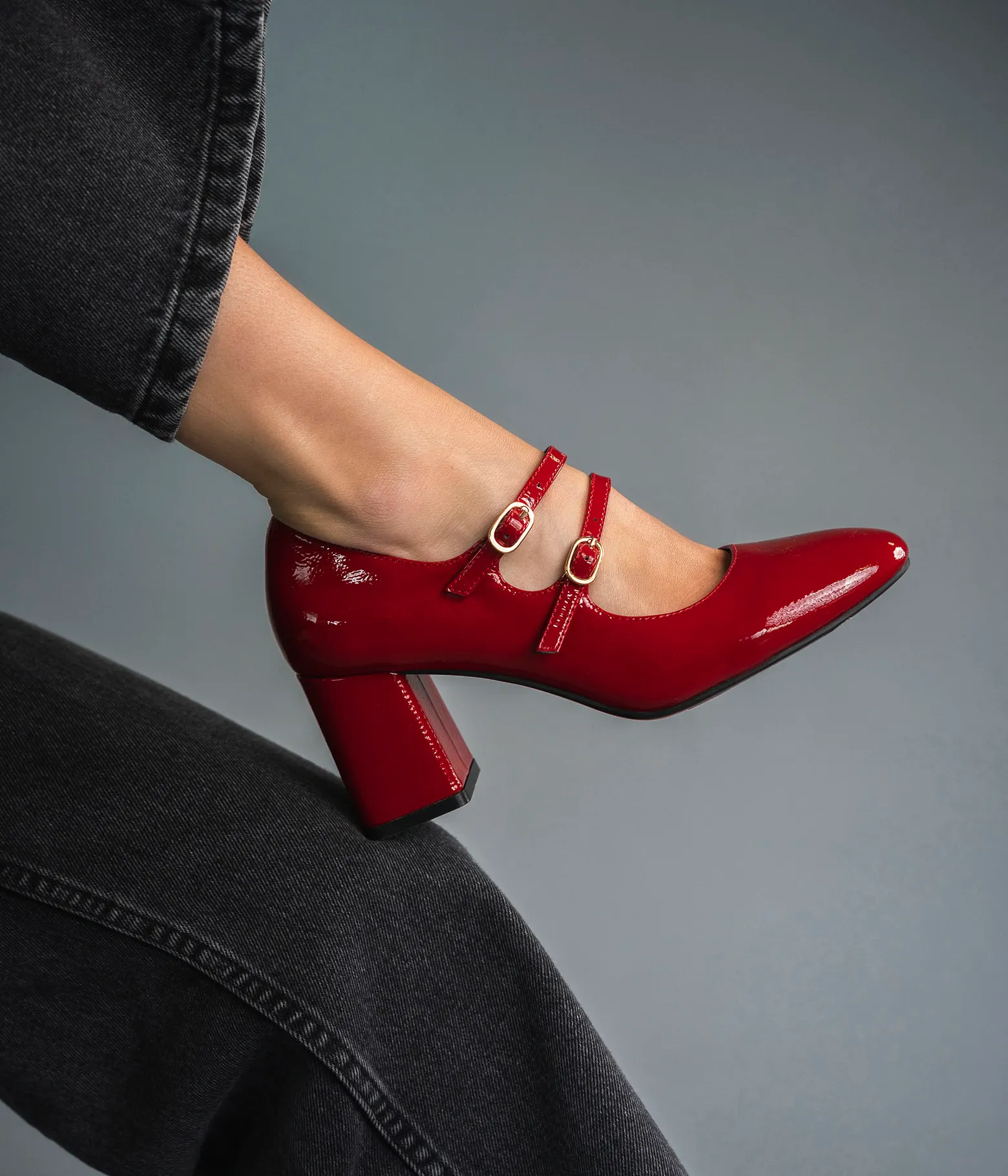 Comment bien porter la couleur rouge ? Idées de looks et conseils style