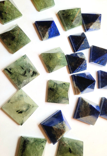 Prehnite Pyramid | Token