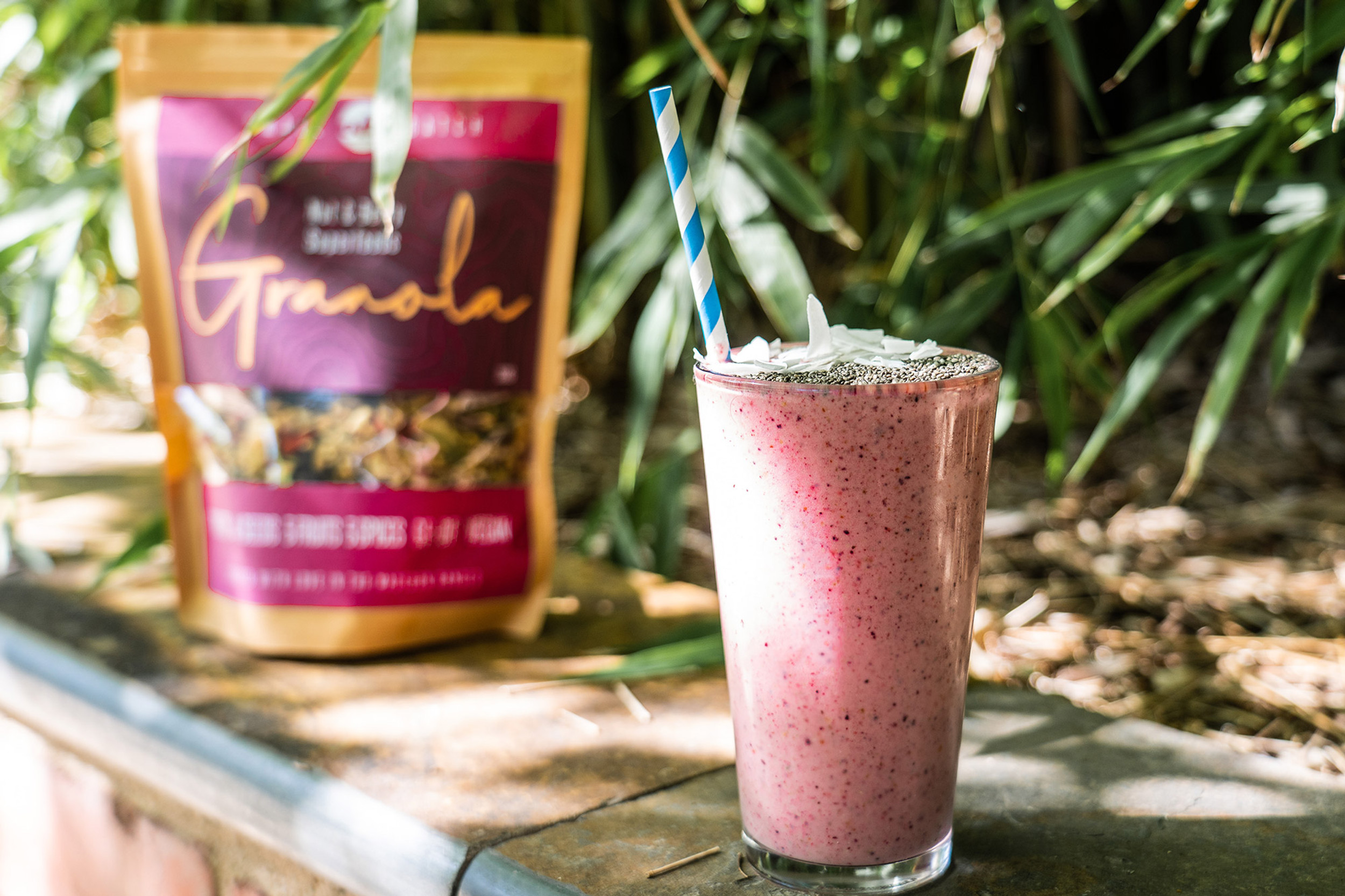 NUT & BERRY SUPERFOODS SMOOTHIE RECIPE | Oh So Good Foods | Wholefoods