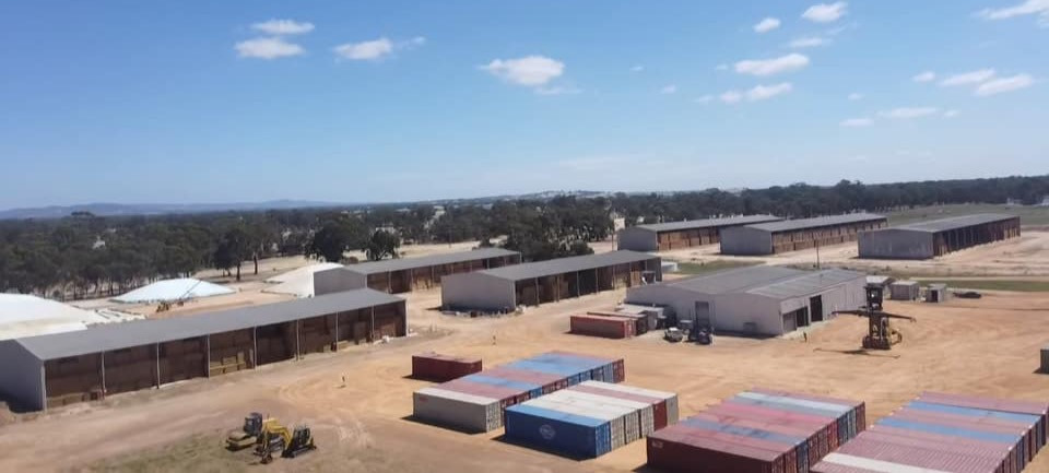 Facilities | Pyrenees Hay