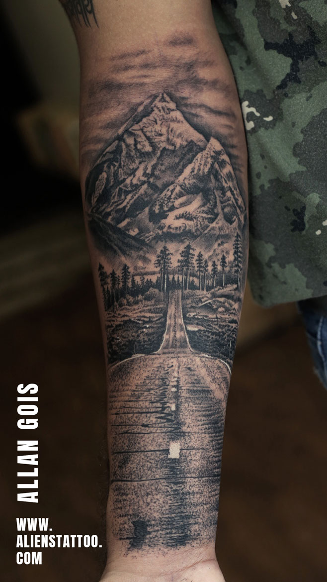 Best Travel Tattoo Ideas For Travelers | Aliens Tattoo