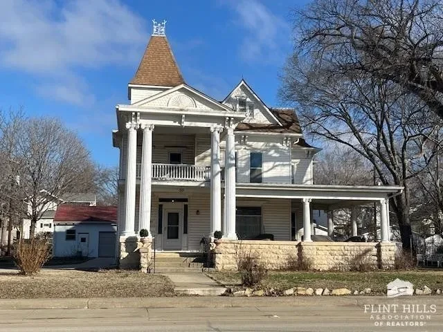 Stately Kansas Victorian Home That Is A Must See Lists For $197,500!