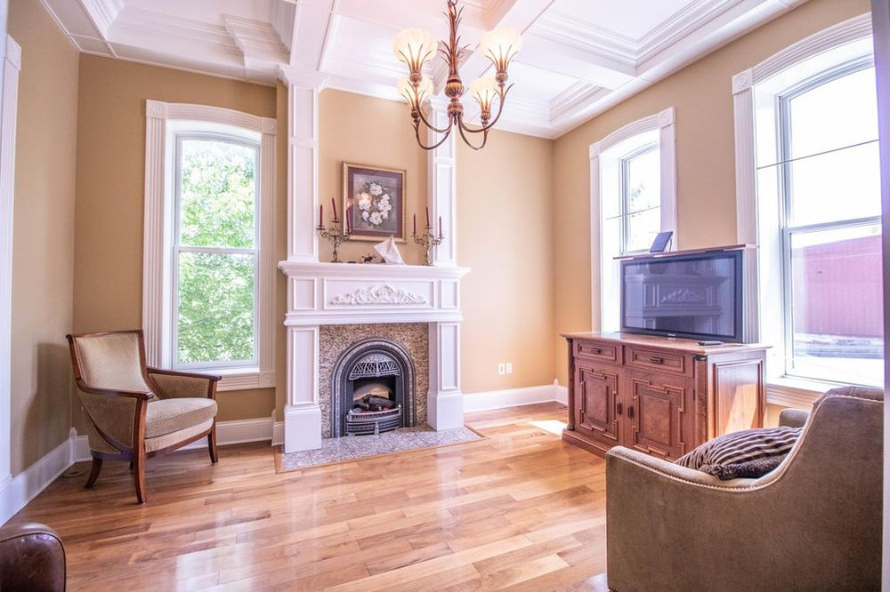 1875 Missouri Sheriff House With Attached 9 Cell Jail & Million Dollar ...