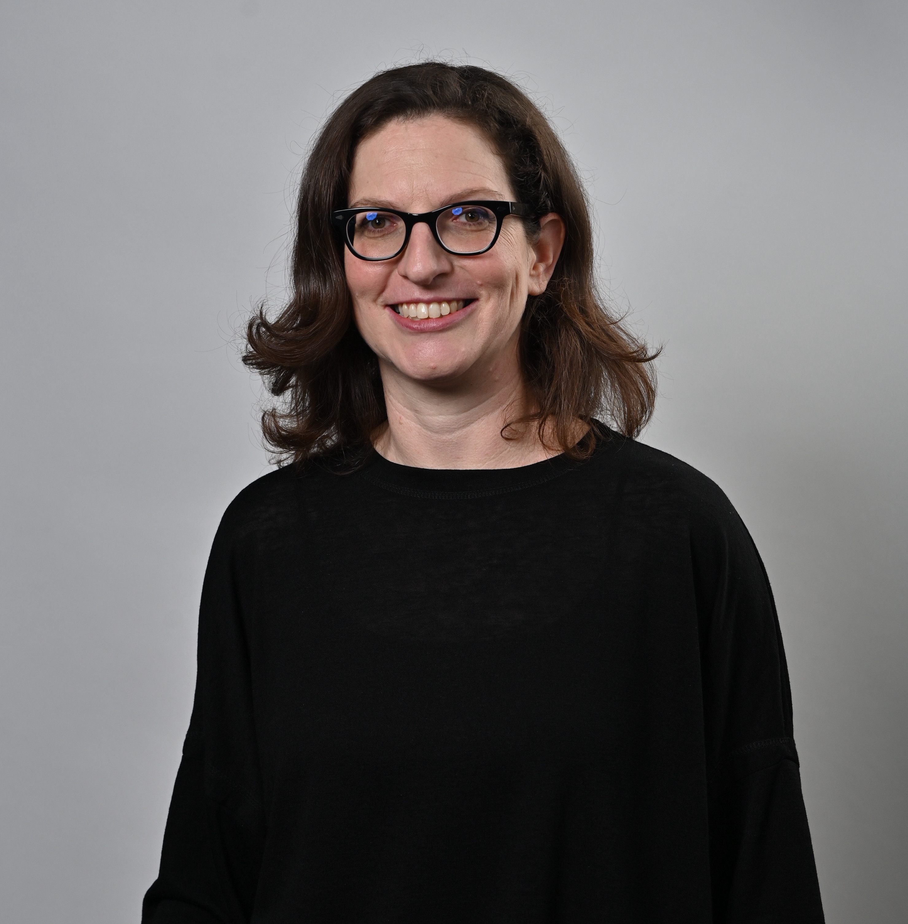 Women on Stage - Hadas Sheinfeld