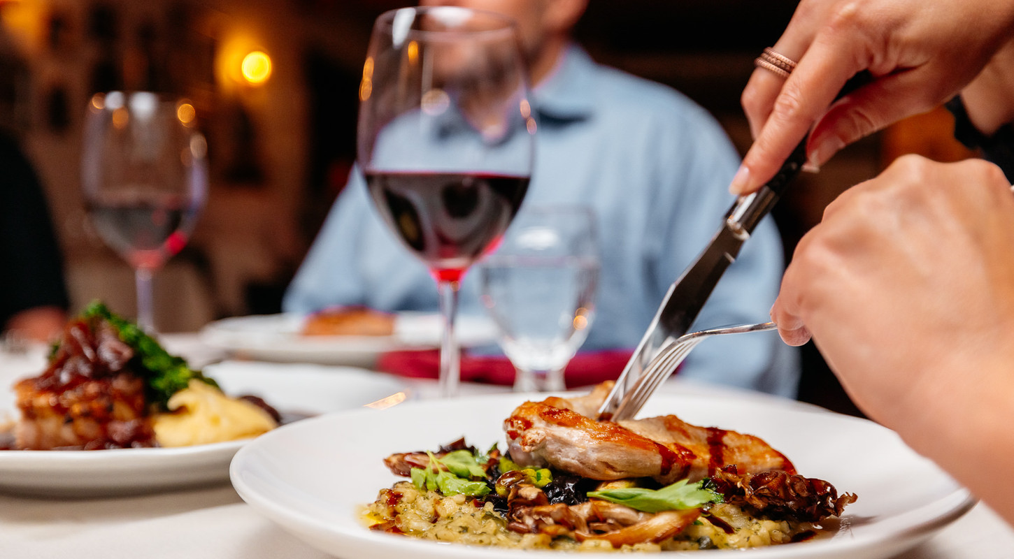 Red Circle Inn | Wisconsin's Oldest Restaurant - Since 1848 | Nashotah, WI