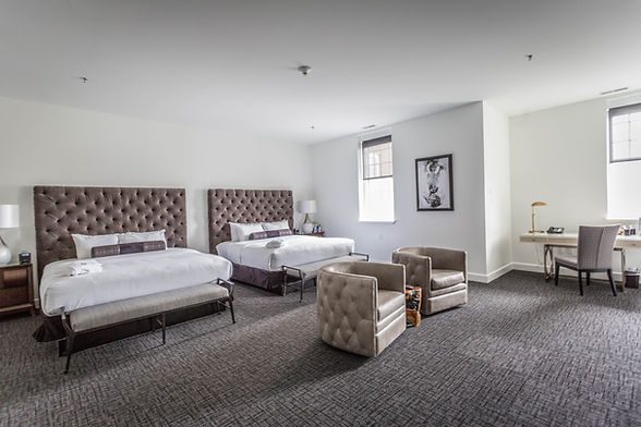 ROOMS | Delafield Hotel